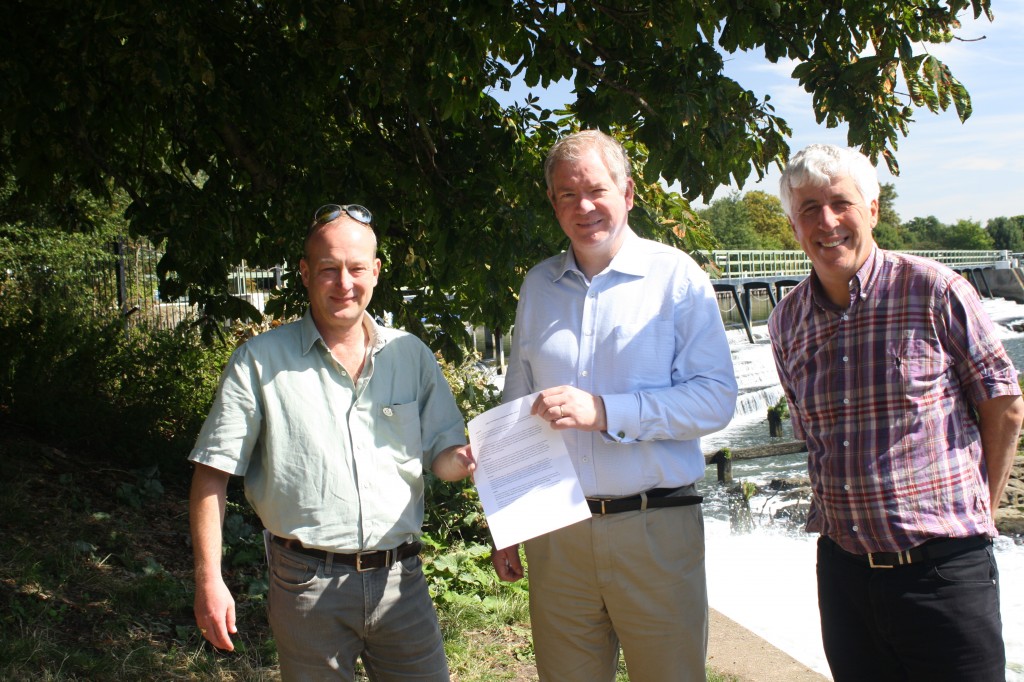 Thames Hydropower and Invasive Species on the agenda as MP meets ...